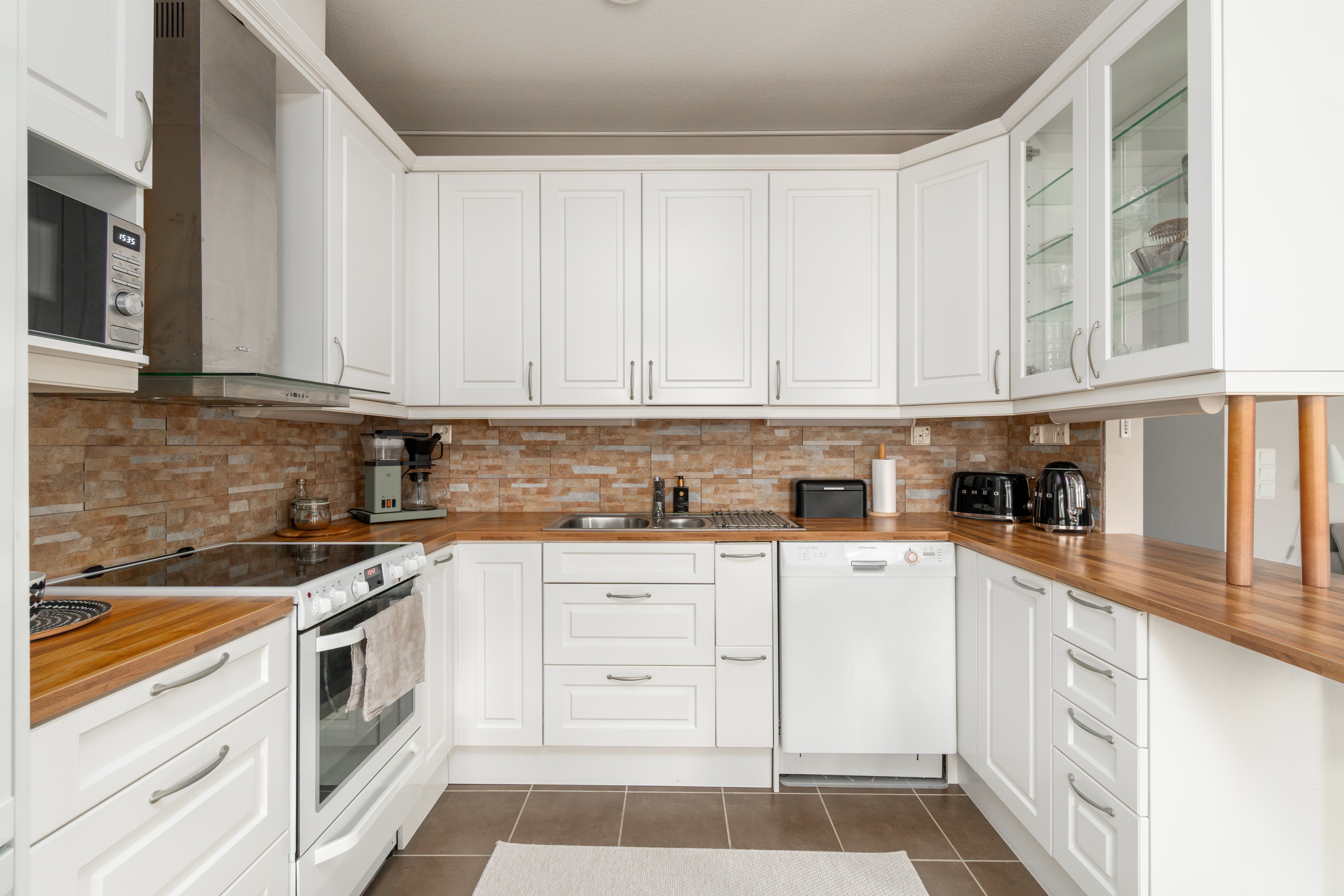 Myydään | Hukantie 10a, Vantaa 01450 | 2h,k,sauna,lasitt.terassi ...