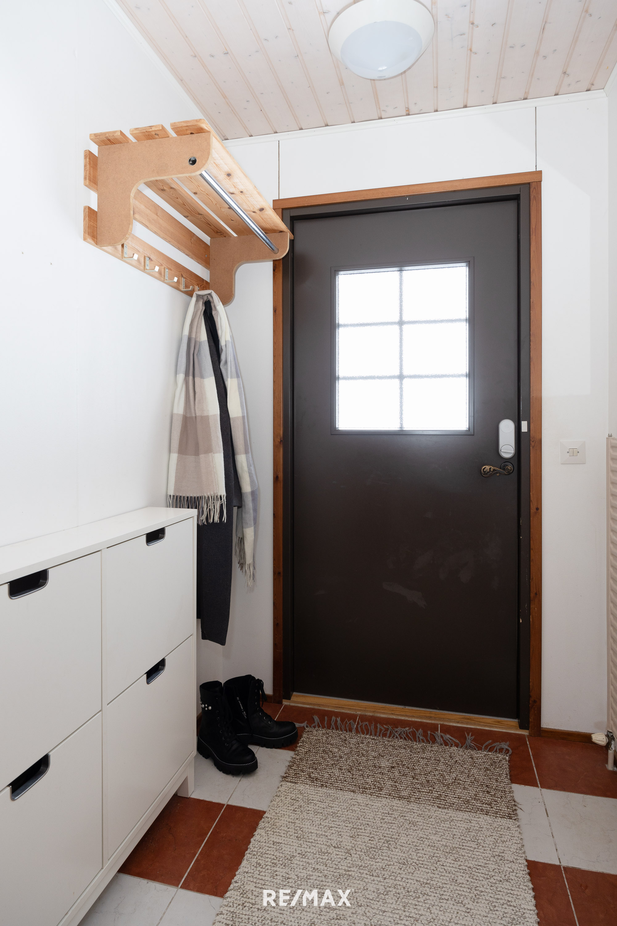 Myydään | Kurrenkuja 4, Lohja 08350 | 3 h, k, aula, 3xwc, tkh, 2xpsh, s ...