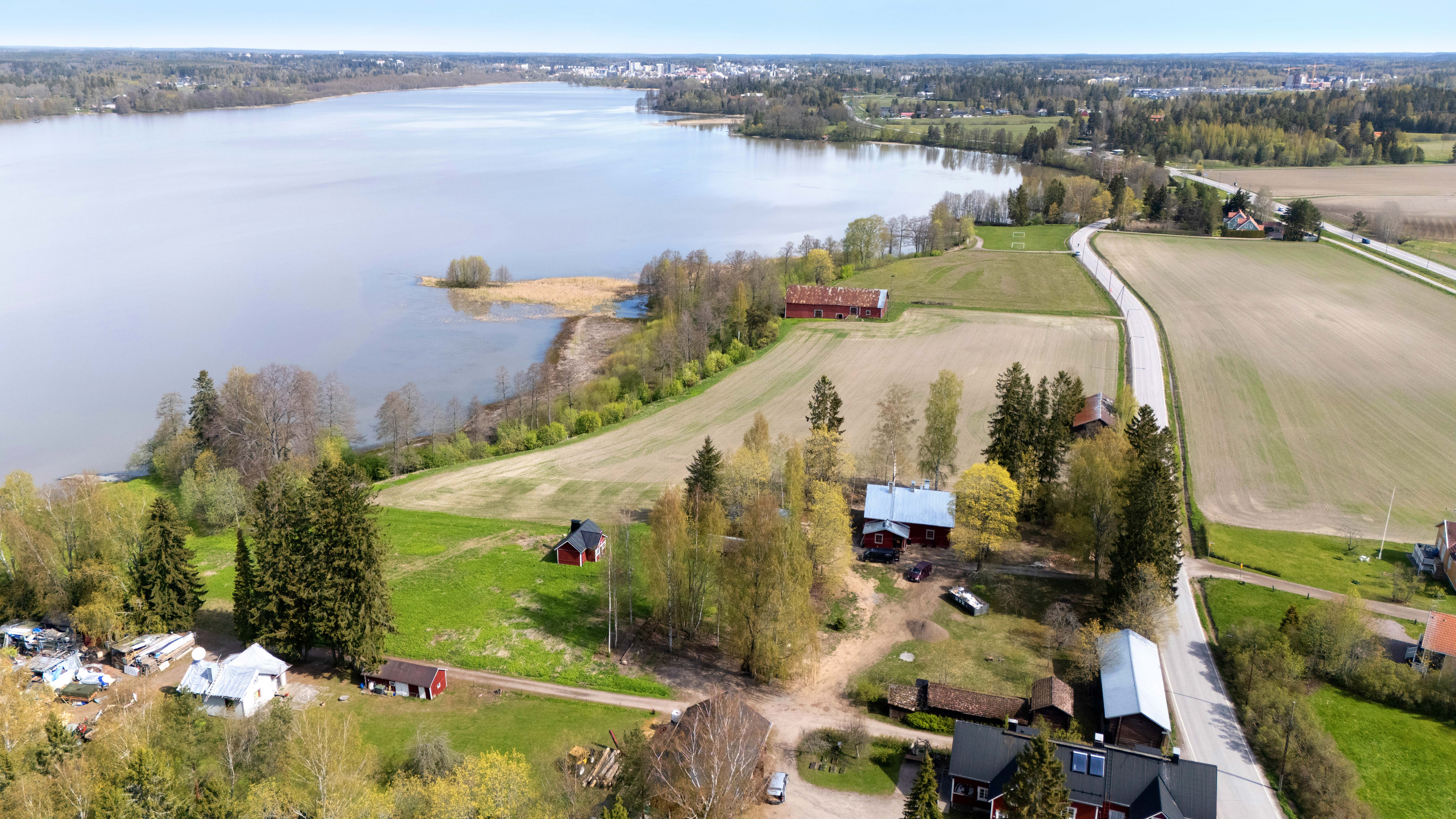Tuusula Saarelankuja – Roof LKV